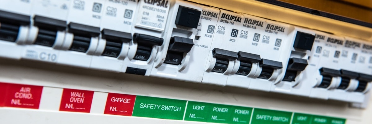 Electrical Rcd 6 Pole Garage Surface Mount Switchboard With RCD Safety ...
